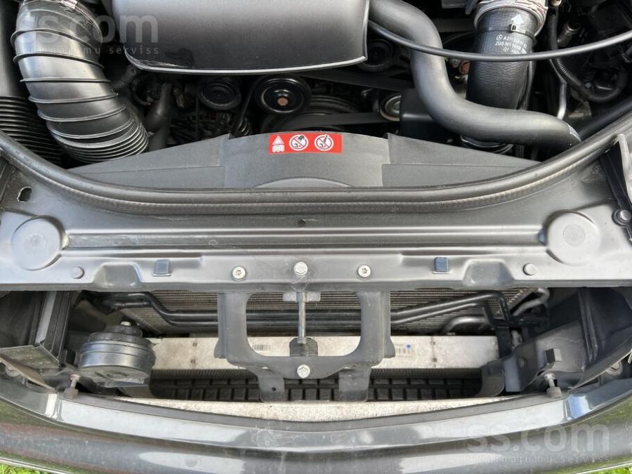 Pelēks Mercedes-Benz e-200 2004 Aizkraukle, ar dzinēja tilpumu 2.20 L un nobraukumu 220 tūkst. km par 6500 €, foto 11 vietnē AUTOMOTO.COM.LV