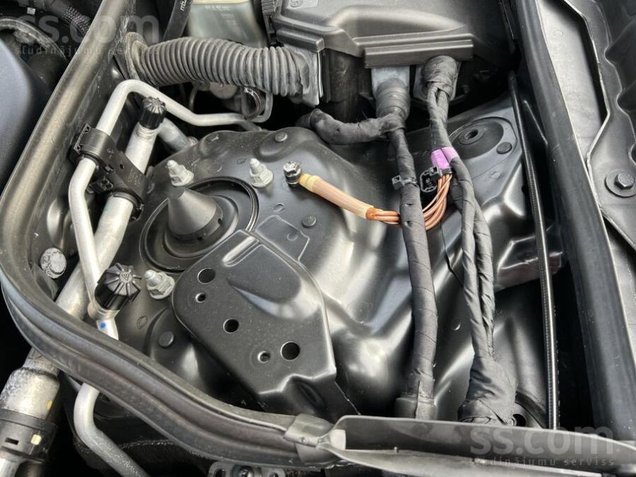 Pelēks Mercedes-Benz e-200 2004 Aizkraukle, ar dzinēja tilpumu 2.20 L un nobraukumu 220 tūkst. km par 6500 €, foto 17 vietnē AUTOMOTO.COM.LV