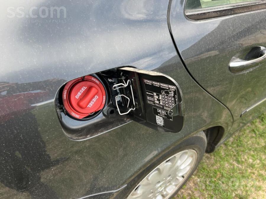 Pelēks Mercedes-Benz e-200 2004 Aizkraukle, ar dzinēja tilpumu 2.20 L un nobraukumu 220 tūkst. km par 6500 €, foto 24 vietnē AUTOMOTO.COM.LV