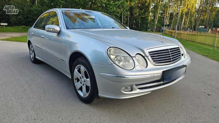 Серый Мерседес E 200 2004 в Шяуляй, объемом двигателя 1.80 л и пробегом 302 тыс. км за 2350 €, фото 3 на AUTOMOTO.COM.LV
