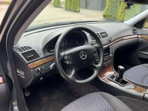 Grey Mercedes-Benz e-200 2006 in Kedainiai, with an engine capacity of 2.15 L and mileage of 275 thousand km for 4250 €, photo 20 on AUTOMOTO.COM.LV