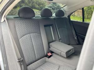 Grey Mercedes-Benz e-200 2006 in Kedainiai, with an engine capacity of 2.15 L and mileage of 275 thousand km for 4250 €, photo 22 on AUTOMOTO.COM.LV