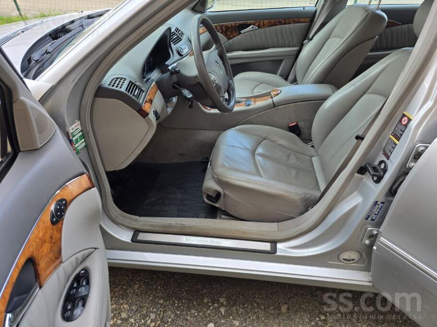 Grey Mercedes-Benz e-200 2006 in Riga, with an engine capacity of 1.80 L and mileage of 0 thousand km for 1650 €, photo 6 on AUTOMOTO.COM.LV
