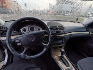 Pelēks Mercedes-Benz e-200 2007 Marijampole, ar dzinēja tilpumu 1.80 L un nobraukumu 309 tūkst. km par 1500 €, foto 8 vietnē AUTOMOTO.COM.LV