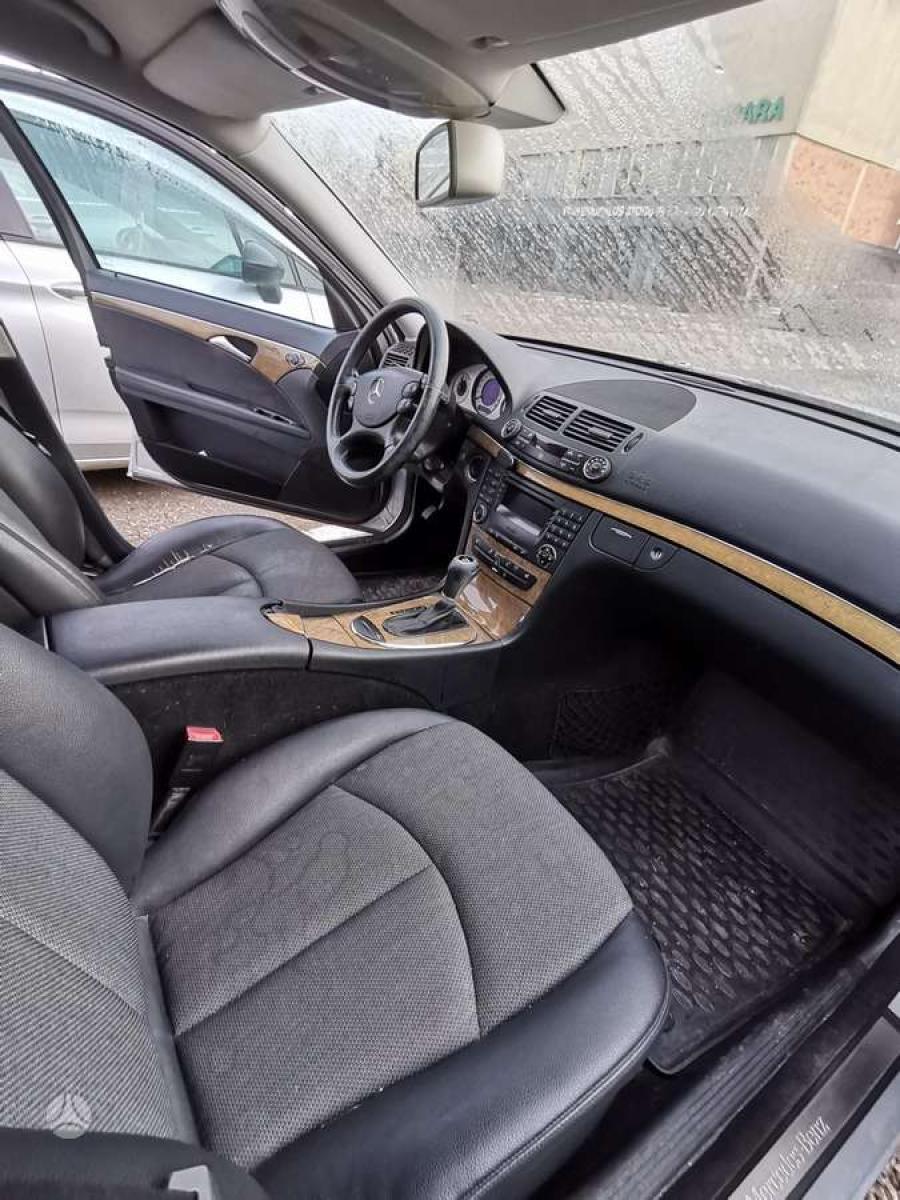 Pelēks Mercedes-Benz e-200 2007 Marijampole, ar dzinēja tilpumu 1.80 L un nobraukumu 309 tūkst. km par 1500 €, foto 10 vietnē AUTOMOTO.COM.LV