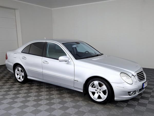 Pelēks Mercedes-Benz e-200 2007 Tallina, ar dzinēja tilpumu 2.10 L un nobraukumu 349 tūkst. km par 1899 €, foto 1 vietnē AUTOMOTO.COM.LV