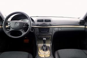 Pelēks Mercedes-Benz e-200 2007 Tallina, ar dzinēja tilpumu 2.10 L un nobraukumu 349 tūkst. km par 1899 €, foto 6 vietnē AUTOMOTO.COM.LV