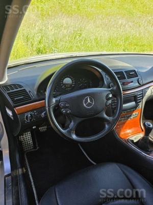 Pelēks Mercedes-Benz e-200 2007 Daugavpils, ar dzinēja tilpumu 2.20 L un nobraukumu 294 tūkst. km par 4350 €, foto 7 vietnē AUTOMOTO.COM.LV