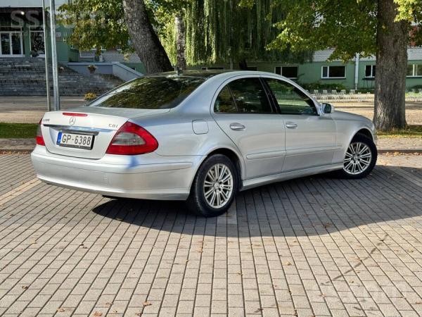 Мерседес E 200 2007 в Елгава на AUTOMOTO.COM.LV Серый Мерседес E 200 2007 в Елгава, объемом двигателя 2.00 л и пробегом 500 тыс. км за 2800 €, фото 7 на AUTOMOTO.COM.LV