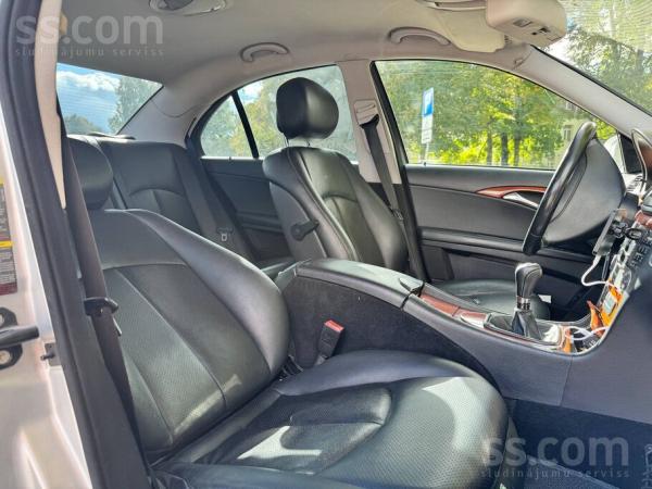 Мерседес E 200 2007 в Елгава на AUTOMOTO.COM.LV Серый Мерседес E 200 2007 в Елгава, объемом двигателя 2.00 л и пробегом 500 тыс. км за 2800 €, фото 9 на AUTOMOTO.COM.LV
