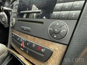 Серый Мерседес E 200 2008 в Рига, объемом двигателя 2.10 л и пробегом 307 тыс. км за 3300 €, фото 12 на AUTOMOTO.COM.LV