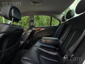 Pelēks Mercedes-Benz e-200 2008 Tukums, ar dzinēja tilpumu 2.20 L un nobraukumu 385 tūkst. km par 1880 €, foto 9 vietnē AUTOMOTO.COM.LV