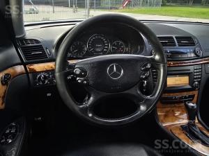 Pelēks Mercedes-Benz e-200 2008 Tukums, ar dzinēja tilpumu 2.20 L un nobraukumu 385 tūkst. km par 1880 €, foto 10 vietnē AUTOMOTO.COM.LV