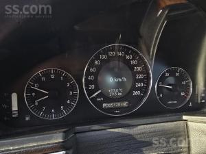 Pelēks Mercedes-Benz e-200 2008 Tukums, ar dzinēja tilpumu 2.20 L un nobraukumu 385 tūkst. km par 1880 €, foto 11 vietnē AUTOMOTO.COM.LV