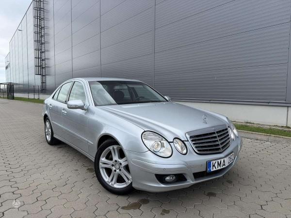 Серый Мерседес E 200 2008 в Каунас, объемом двигателя 2.20 л и пробегом 222 тыс. км за 3500 €, фото 1 на AUTOMOTO.COM.LV