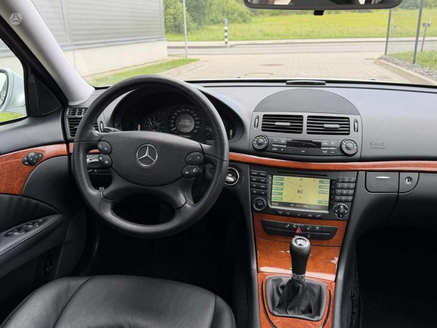 Серый Мерседес E 200 2008 в Каунас, объемом двигателя 2.20 л и пробегом 222 тыс. км за 3500 €, фото 19 на AUTOMOTO.COM.LV