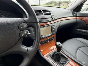 Серый Мерседес E 200 2008 в Каунас, объемом двигателя 2.20 л и пробегом 222 тыс. км за 3500 €, фото 20 на AUTOMOTO.COM.LV