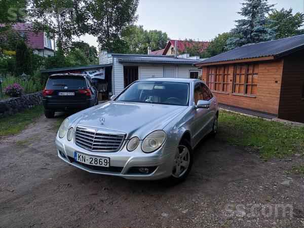 Серый Мерседес E 200 2008 в Резекне, объемом двигателя 2.20 л и пробегом 304 тыс. км за 2850 €, фото 1 на AUTOMOTO.COM.LV