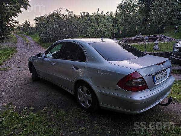 Серый Мерседес E 200 2008 в Резекне, объемом двигателя 2.20 л и пробегом 304 тыс. км за 2850 €, фото 5 на AUTOMOTO.COM.LV