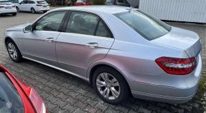 Серый Мерседес E 200 2009 в Кельме, объемом двигателя 2.15 л и пробегом 340 тыс. км за 2899 €, фото 5 на AUTOMOTO.COM.LV