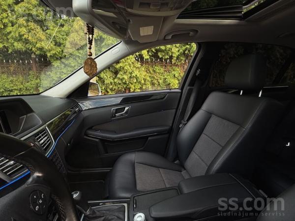 Мерседес E 200 2009 в Даугавпилс на AUTOMOTO.COM.LV Серый Мерседес E 200 2009 в Даугавпилс, объемом двигателя 2.00 л и пробегом 260 тыс. км за 7600 €, фото 10 на AUTOMOTO.COM.LV
