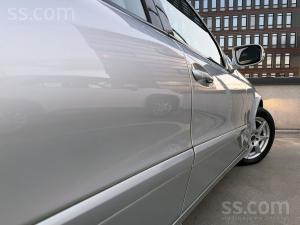 Grey Mercedes-Benz e-200 2009 in Riga, with an engine capacity of 2.10 L and mileage of 390 thousand km for 2950 €, photo 6 on AUTOMOTO.COM.LV