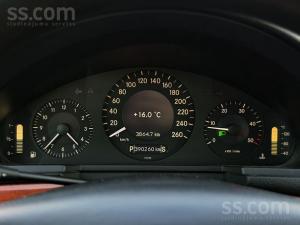 Grey Mercedes-Benz e-200 2009 in Riga, with an engine capacity of 2.10 L and mileage of 390 thousand km for 2950 €, photo 19 on AUTOMOTO.COM.LV