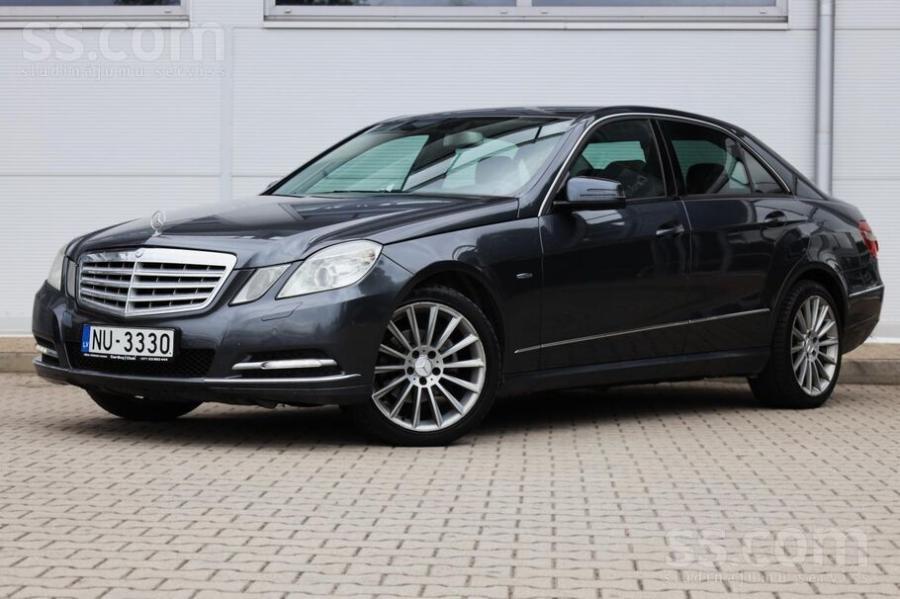 Pelēks Mercedes-Benz e-200 2010 Rīga, ar dzinēja tilpumu 2.00 L un nobraukumu 0 tūkst. km par 6495 €, foto 1 vietnē AUTOMOTO.COM.LV