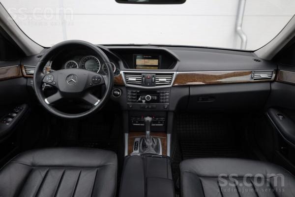 Pelēks Mercedes-Benz e-200 2010 Rīga, ar dzinēja tilpumu 2.00 L un nobraukumu 0 tūkst. km par 6495 €, foto 7 vietnē AUTOMOTO.COM.LV
