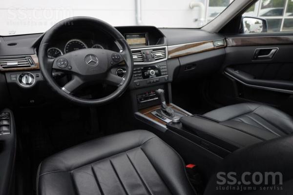 Pelēks Mercedes-Benz e-200 2010 Rīga, ar dzinēja tilpumu 2.00 L un nobraukumu 0 tūkst. km par 6495 €, foto 8 vietnē AUTOMOTO.COM.LV