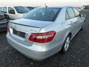 Серый Мерседес E 200 2010 в Гирайте, объемом двигателя 2.10 л и пробегом 280 тыс. км за 4400 €, фото 6 на AUTOMOTO.COM.LV
