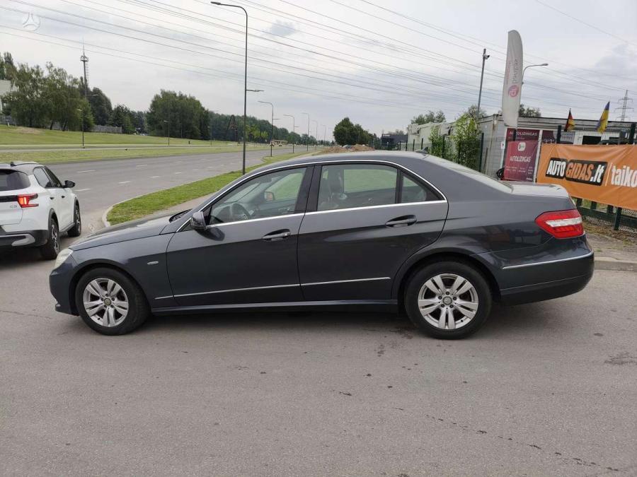 Grey Mercedes-Benz e-200 2010 in Kaunas, with an engine capacity of 2.14 L and mileage of 278 thousand km for 6500 €, photo 8 on AUTOMOTO.COM.LV