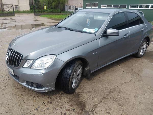 Grey Mercedes-Benz e-200 2010 in Ignalina, with an engine capacity of 2.20 L and mileage of 1 thousand km for 2950 €, photo 1 on AUTOMOTO.COM.LV