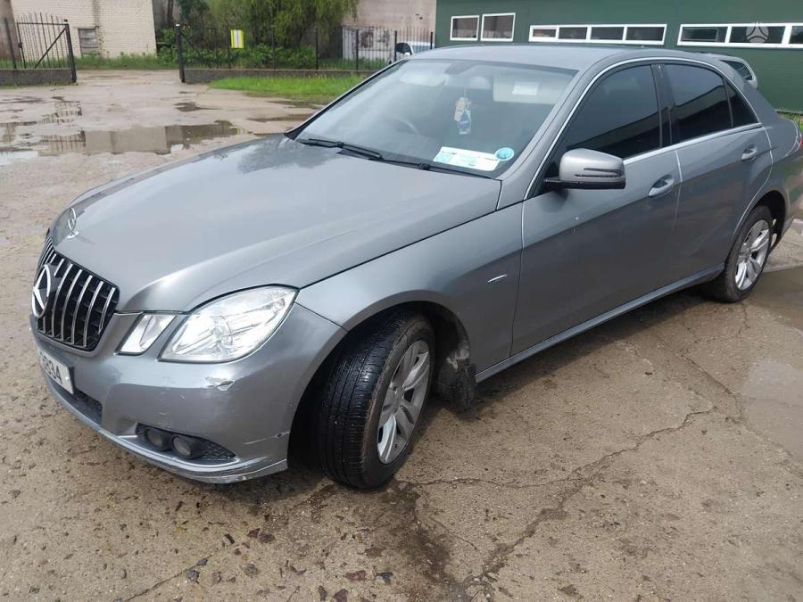 Grey Mercedes-Benz e-200 2010 in Ignalina, with an engine capacity of 2.20 L and mileage of 1 thousand km for 2950 €, photo 1 on AUTOMOTO.COM.LV