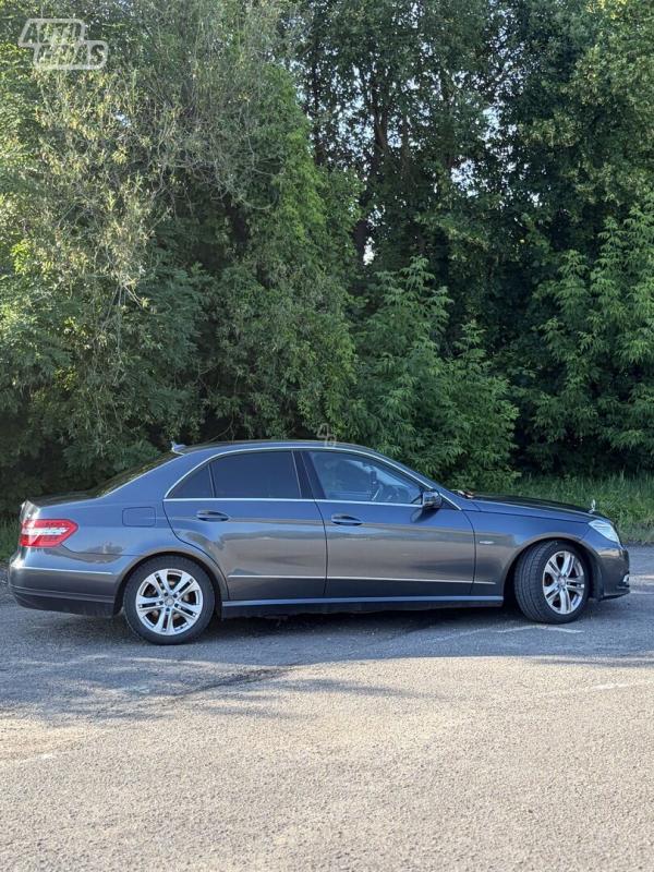 Pelēks Mercedes-Benz e-200 2010 Kupiškis, ar dzinēja tilpumu 2.20 L un nobraukumu 386 tūkst. km par 4800 €, foto 8 vietnē AUTOMOTO.COM.LV