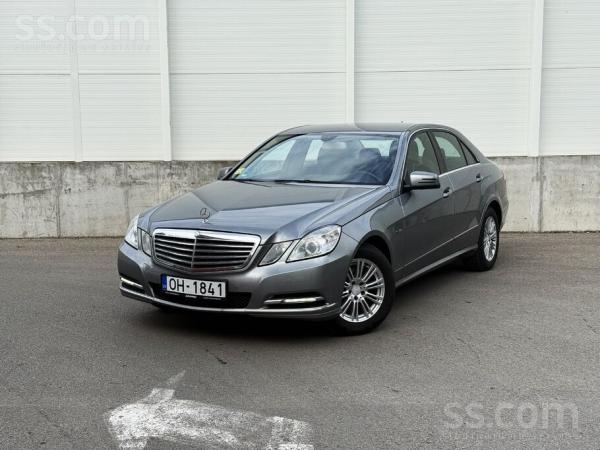 Grey Mercedes-Benz e-200 2011 in Riga, with an engine capacity of 2.20 L and mileage of 0 thousand km for 5494 €, photo 5 on AUTOMOTO.COM.LV
