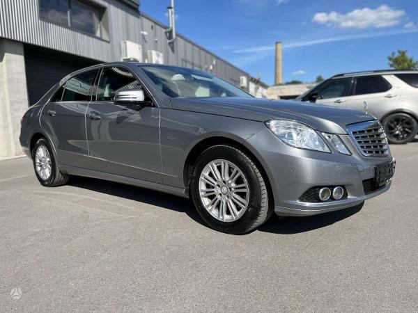 Grey Mercedes-Benz e-200 2011 in Siauliai, with an engine capacity of 2.14 L and mileage of 229 thousand km for 5800 €, photo 2 on AUTOMOTO.COM.LV