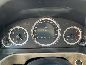 Серый Мерседес E 200 2011 в Шяуляй, объемом двигателя 2.14 л и пробегом 229 тыс. км за 5800 €, фото 18 на AUTOMOTO.COM.LV
