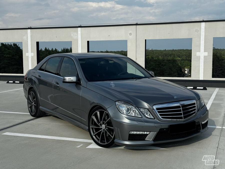 Grey Mercedes-Benz e-200 2011 in Vilnius, with an engine capacity of 2.10 L and mileage of 358 thousand km for 7100 €, photo 4 on AUTOMOTO.COM.LV