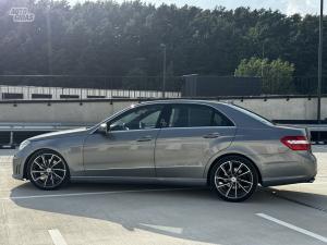Grey Mercedes-Benz e-200 2011 in Vilnius, with an engine capacity of 2.10 L and mileage of 358 thousand km for 7100 €, photo 9 on AUTOMOTO.COM.LV