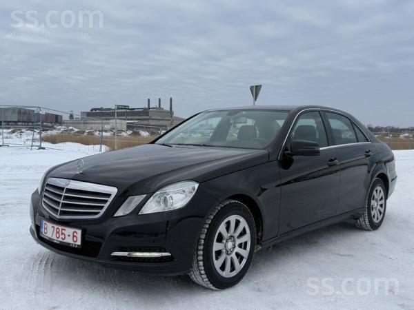 Grey Mercedes-Benz e-200 2012 in Liepaja, with an engine capacity of 2.20 L and mileage of 218 thousand km for 8900 €, photo 1 on AUTOMOTO.COM.LV
