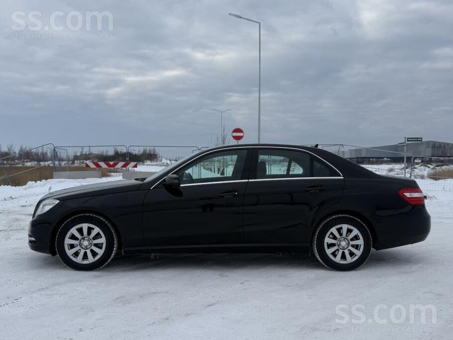 Grey Mercedes-Benz e-200 2012 in Liepaja, with an engine capacity of 2.20 L and mileage of 218 thousand km for 8900 €, photo 6 on AUTOMOTO.COM.LV