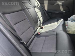 Pelēks Mercedes-Benz e-200 2012 Rīga, ar dzinēja tilpumu 2.10 L un nobraukumu 246 tūkst. km par 7050 €, foto 7 vietnē AUTOMOTO.COM.LV