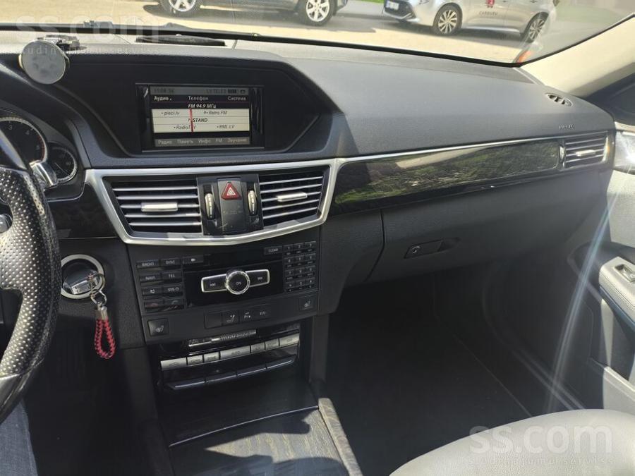 Pelēks Mercedes-Benz e-200 2012 Rīga, ar dzinēja tilpumu 2.10 L un nobraukumu 246 tūkst. km par 7050 €, foto 11 vietnē AUTOMOTO.COM.LV