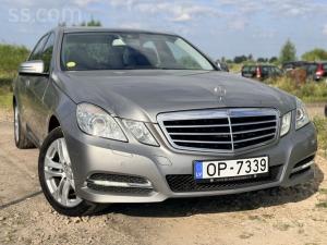 Серый Мерседес E 200 2012 в Рига, объемом двигателя 2.20 л и пробегом 259 тыс. км за 8995 €, фото  на AUTOMOTO.COM.LV