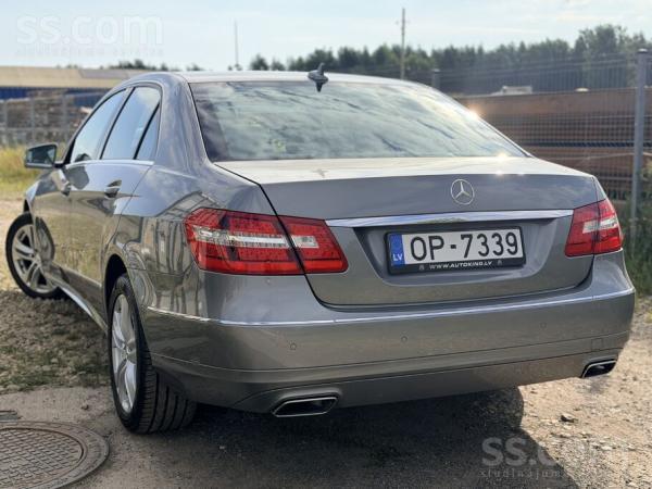 Grey Mercedes-Benz e-200 2012 in Riga, with an engine capacity of 2.20 L and mileage of 259 thousand km for 8995 €, photo 2 on AUTOMOTO.COM.LV