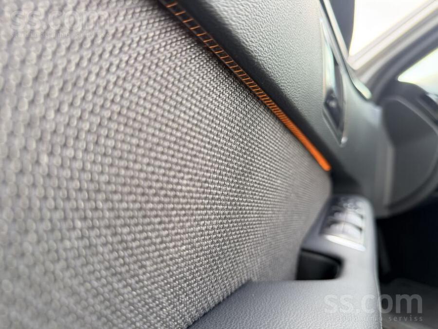 Pelēks Mercedes-Benz e-200 2012 Rīga, ar dzinēja tilpumu 2.20 L un nobraukumu 259 tūkst. km par 8995 €, foto 11 vietnē AUTOMOTO.COM.LV
