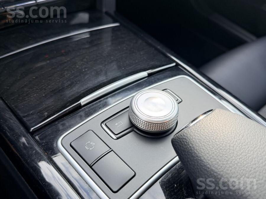 Pelēks Mercedes-Benz e-200 2012 Rīga, ar dzinēja tilpumu 2.20 L un nobraukumu 259 tūkst. km par 8995 €, foto 15 vietnē AUTOMOTO.COM.LV