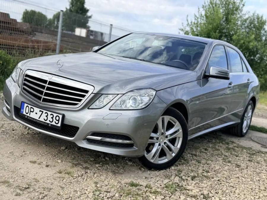 Grey Mercedes-Benz e-200 2012 in Riga, with an engine capacity of 2.20 L and mileage of 259 thousand km for 8995 €, photo 29 on AUTOMOTO.COM.LV