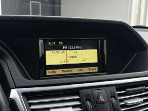 Серый Мерседес E 200 2012 в Вильнюс, объемом двигателя 2.14 л и пробегом 339 тыс. км за 6000 €, фото 14 на AUTOMOTO.COM.LV